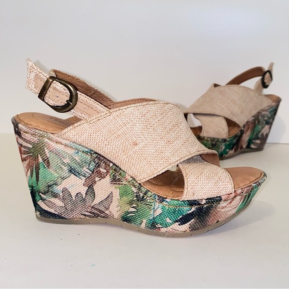 Born | Shoes | Born Emmy Ii Tan Tropical Print Platform Wedge Sandals ...
